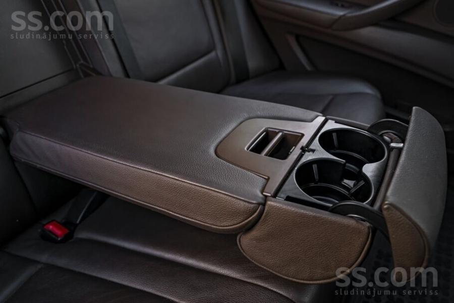 Melns BMW X5 2009 Rīga, ar dzinēja tilpumu 3.00 L un nobraukumu 347 tūkst. km par 8750 €, foto 13 vietnē AUTOMOTO.COM.LV
