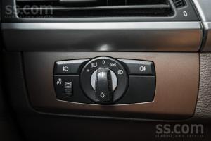 Melns BMW X5 2009 Rīga, ar dzinēja tilpumu 3.00 L un nobraukumu 347 tūkst. km par 8750 €, foto 29 vietnē AUTOMOTO.COM.LV