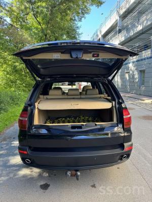 Melns BMW X5 2009 Rīga, ar dzinēja tilpumu 3.00 L un nobraukumu 388 tūkst. km par 8495 €, foto 6 vietnē AUTOMOTO.COM.LV