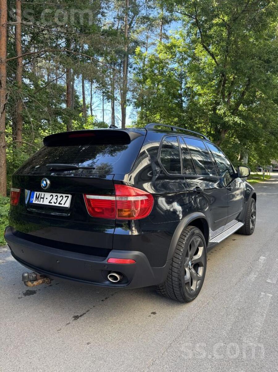 Melns BMW X5 2009 Rīga, ar dzinēja tilpumu 3.00 L un nobraukumu 388 tūkst. km par 8495 €, foto 9 vietnē AUTOMOTO.COM.LV