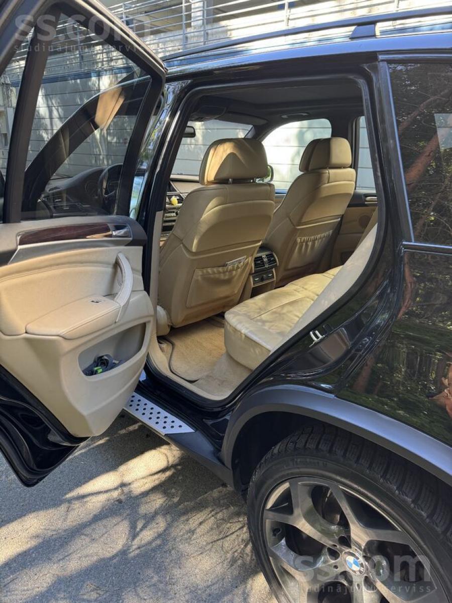 Melns BMW X5 2009 Rīga, ar dzinēja tilpumu 3.00 L un nobraukumu 388 tūkst. km par 8495 €, foto 11 vietnē AUTOMOTO.COM.LV