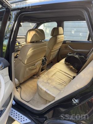 Melns BMW X5 2009 Rīga, ar dzinēja tilpumu 3.00 L un nobraukumu 388 tūkst. km par 8495 €, foto 12 vietnē AUTOMOTO.COM.LV