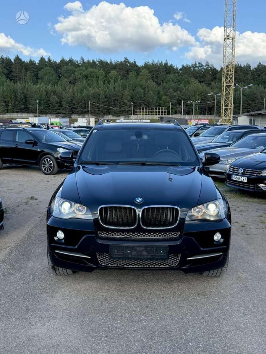 Melns BMW X5 2009 Viļņa, ar dzinēja tilpumu 2.99 L un nobraukumu 325 tūkst. km par 10700 €, foto 3 vietnē AUTOMOTO.COM.LV