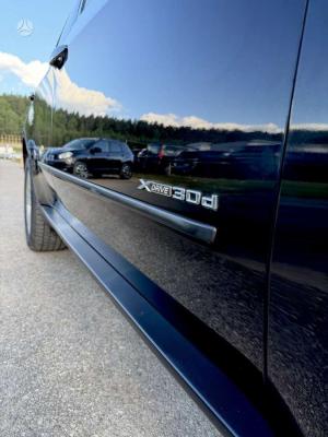 Melns BMW X5 2009 Viļņa, ar dzinēja tilpumu 2.99 L un nobraukumu 325 tūkst. km par 10700 €, foto 4 vietnē AUTOMOTO.COM.LV