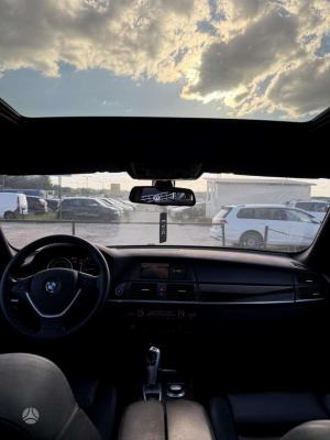 Melns BMW X5 2009 Viļņa, ar dzinēja tilpumu 2.99 L un nobraukumu 325 tūkst. km par 10700 €, foto 5 vietnē AUTOMOTO.COM.LV