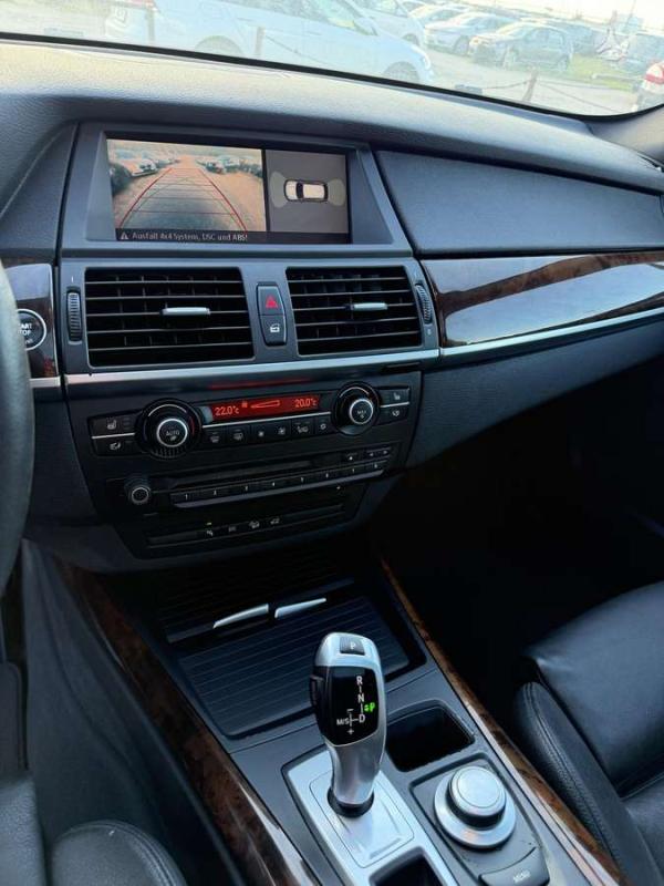 Melns BMW X5 2009 Viļņa, ar dzinēja tilpumu 2.99 L un nobraukumu 325 tūkst. km par 10700 €, foto 7 vietnē AUTOMOTO.COM.LV