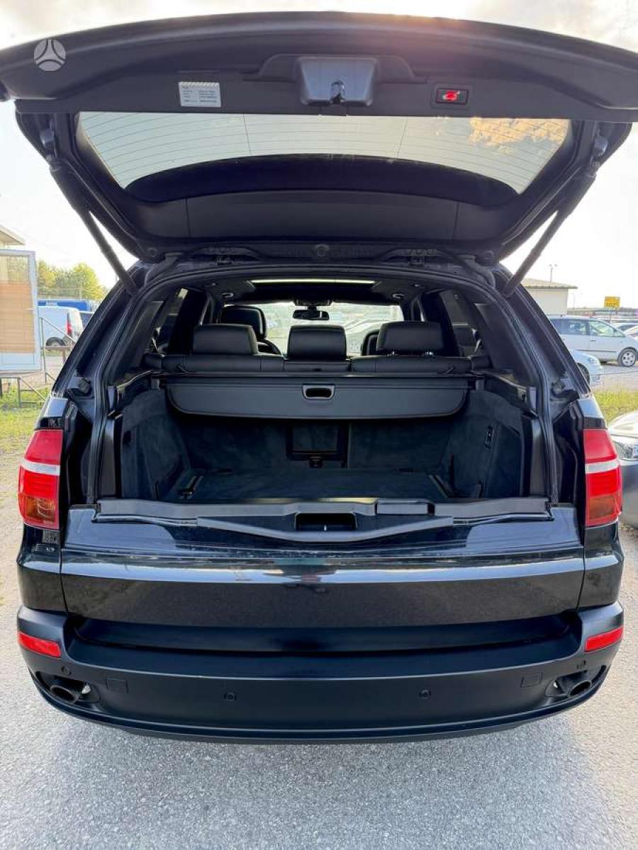 Melns BMW X5 2009 Viļņa, ar dzinēja tilpumu 2.99 L un nobraukumu 325 tūkst. km par 10700 €, foto 14 vietnē AUTOMOTO.COM.LV
