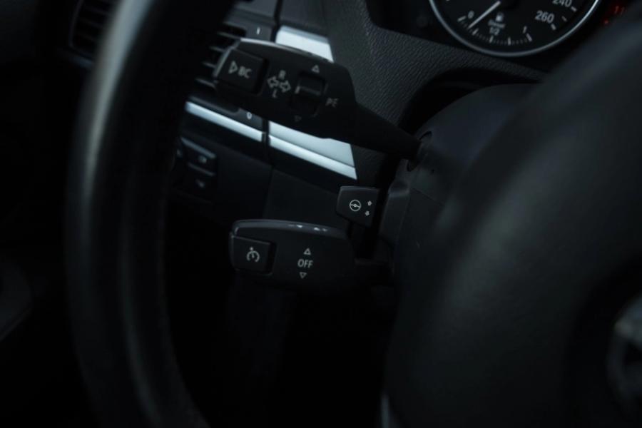 Black BMW X5 2009 in Riga, with an engine capacity of 3.00 L and mileage of 316 thousand km for 10990 €, photo 17 on AUTOMOTO.COM.LV