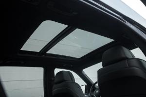 Black BMW X5 2009 in Riga, with an engine capacity of 3.00 L and mileage of 316 thousand km for 10990 €, photo 26 on AUTOMOTO.COM.LV