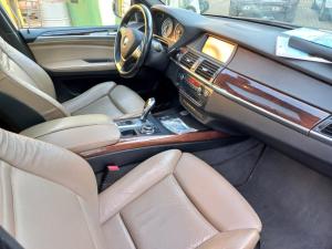 Черный БМВ Х5 2009 в Рига, объемом двигателя 3.00 л и пробегом 321 тыс. км за 9390 €, фото 18 на AUTOMOTO.COM.LV