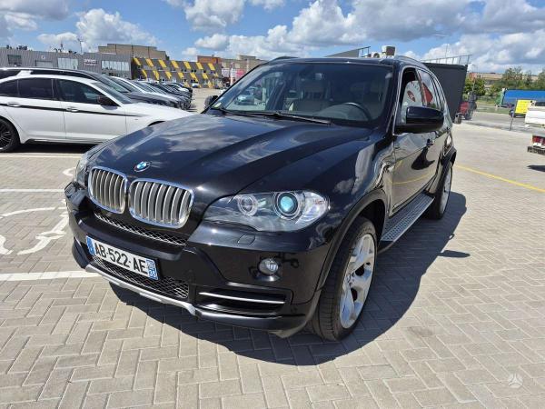 Melns BMW X5 2009 Tauragė, ar dzinēja tilpumu 2.99 L un nobraukumu 330 tūkst. km par 7200 €, foto 1 vietnē AUTOMOTO.COM.LV