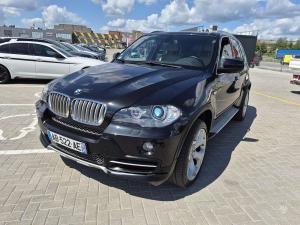 Black BMW X5 2009 in Taurage, with an engine capacity of 2.99 L and mileage of 330 thousand km for 7200 €, photo  on AUTOMOTO.COM.LV