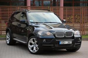 Black BMW X5 2009 in Marupe, with an engine capacity of 3.00 L and mileage of 224 thousand km for 10750 €, photo  on AUTOMOTO.COM.LV