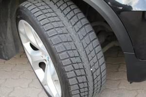 Black BMW X5 2009 in Marupe, with an engine capacity of 3.00 L and mileage of 224 thousand km for 10750 €, photo 26 on AUTOMOTO.COM.LV