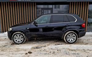 Melns BMW X5 2009 Rīga, ar dzinēja tilpumu 3.00 L un nobraukumu 276 tūkst. km par 11990 €, foto 4 vietnē AUTOMOTO.COM.LV