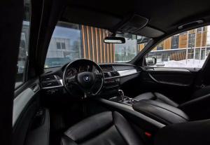 Melns BMW X5 2009 Rīga, ar dzinēja tilpumu 3.00 L un nobraukumu 276 tūkst. km par 11990 €, foto 8 vietnē AUTOMOTO.COM.LV