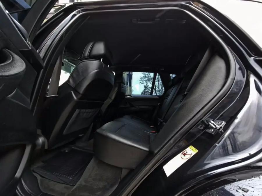 Melns BMW X5 2009 Rīga, ar dzinēja tilpumu 3.00 L un nobraukumu 276 tūkst. km par 11990 €, foto 12 vietnē AUTOMOTO.COM.LV