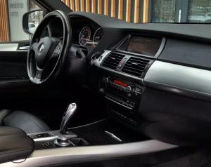 Melns BMW X5 2009 Rīga, ar dzinēja tilpumu 3.00 L un nobraukumu 276 tūkst. km par 11990 €, foto 13 vietnē AUTOMOTO.COM.LV