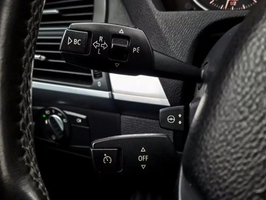 Melns BMW X5 2009 Rīga, ar dzinēja tilpumu 3.00 L un nobraukumu 276 tūkst. km par 11990 €, foto 16 vietnē AUTOMOTO.COM.LV