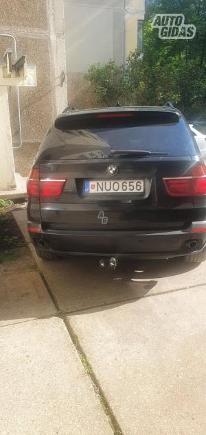 Black BMW X5 2009 in Vilnius, with an engine capacity of 3.00 L and mileage of 360 thousand km for 8500 €, photo 5 on AUTOMOTO.COM.LV