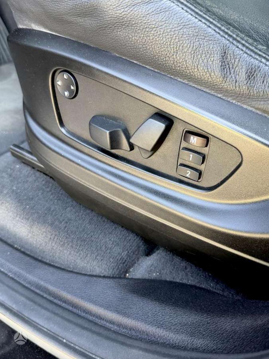 Melns BMW X5 2009 Viļņa, ar dzinēja tilpumu 2.99 L un nobraukumu 325 tūkst. km par 10600 €, foto 15 vietnē AUTOMOTO.COM.LV