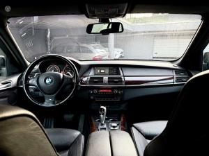 Black BMW X5 2009 in Kaunas, with an engine capacity of 0.00 L and mileage of 343 thousand km for 9300 €, photo 8 on AUTOMOTO.COM.LV