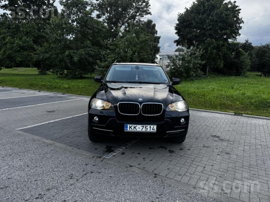 Melns BMW X5 2009 Kuldīga, ar dzinēja tilpumu 3.00 L un nobraukumu 340 tūkst. km par 6300 €, foto 3 vietnē AUTOMOTO.COM.LV