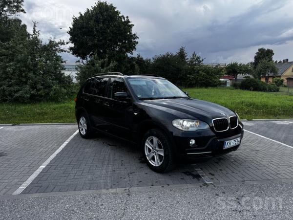 Black BMW X5 2009 in Kuldiga, with an engine capacity of 3.00 L and mileage of 340 thousand km for 6300 €, photo 3 on AUTOMOTO.COM.LV