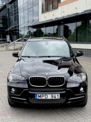 Черный БМВ Х5 2009 в Вильнюс, объемом двигателя 2.99 л и пробегом 290 тыс. км за 7500 €, фото 4 на AUTOMOTO.COM.LV