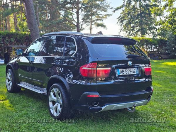 Black BMW X5 2009 in Tallinn, with an engine capacity of 3.50 L and mileage of 331 thousand km for 8998 €, photo 7 on AUTOMOTO.COM.LV
