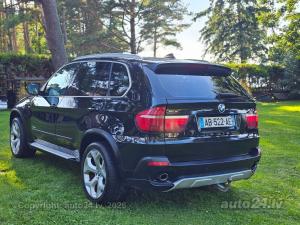 Melns BMW X5 2009 Tallina, ar dzinēja tilpumu 3.50 L un nobraukumu 331 tūkst. km par 8998 €, foto 8 vietnē AUTOMOTO.COM.LV