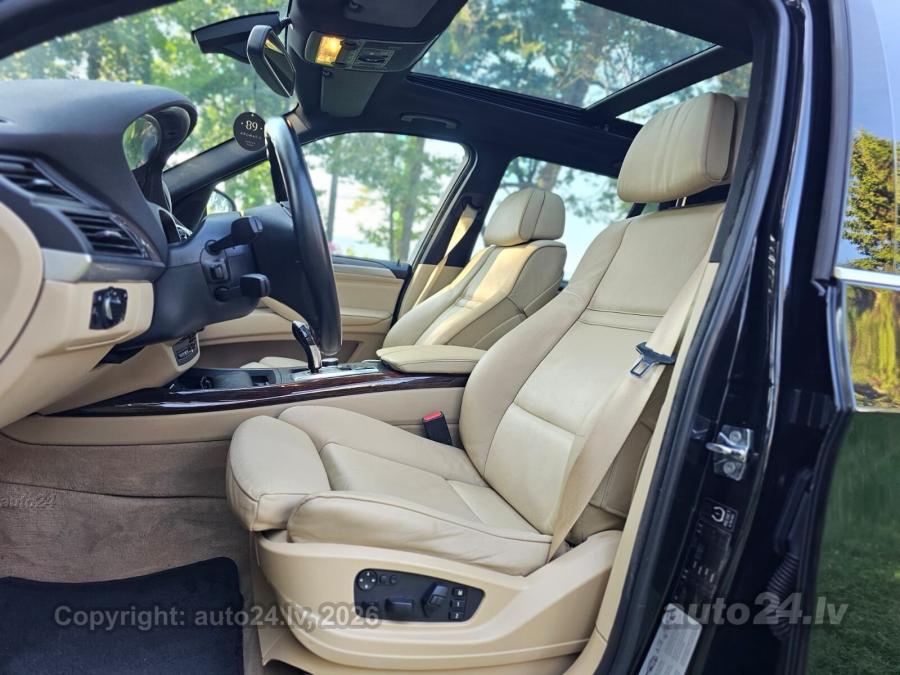 Melns BMW X5 2009 Tallina, ar dzinēja tilpumu 3.50 L un nobraukumu 331 tūkst. km par 8998 €, foto 12 vietnē AUTOMOTO.COM.LV
