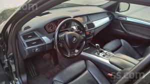 Black BMW X5 2009 in Riga, with an engine capacity of 3.00 L and mileage of 334 thousand km for 7999 €, photo 9 on AUTOMOTO.COM.LV