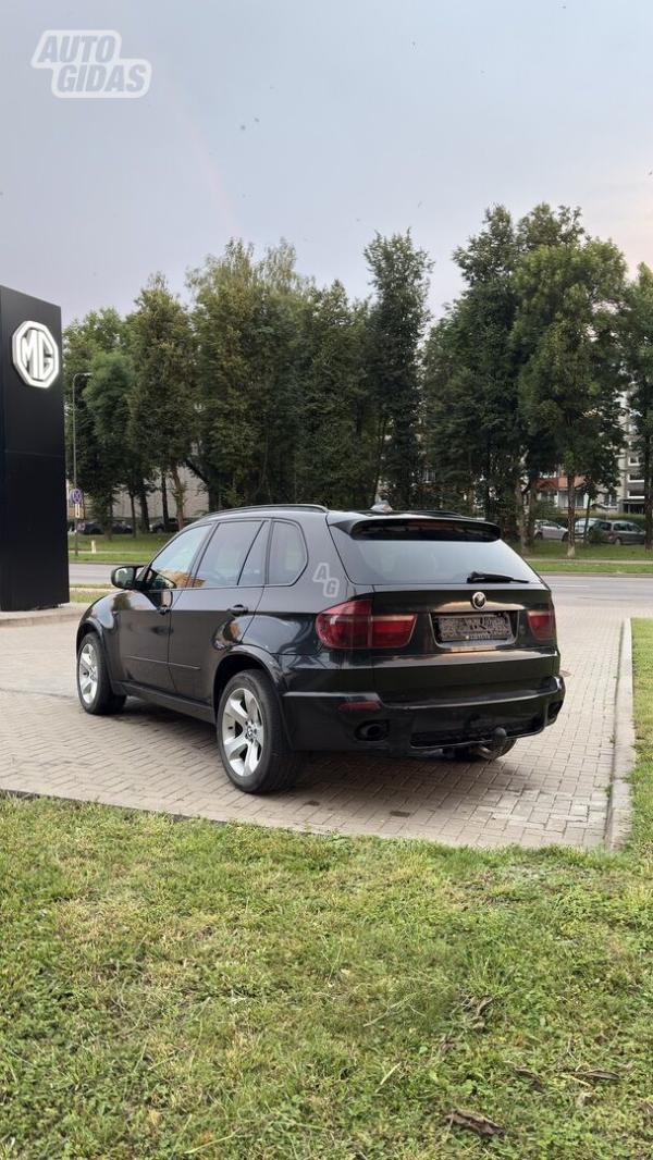 Melns BMW X5 2009 Kauņa, ar dzinēja tilpumu 3.00 L un nobraukumu 354 tūkst. km par 7500 €, foto 5 vietnē AUTOMOTO.COM.LV