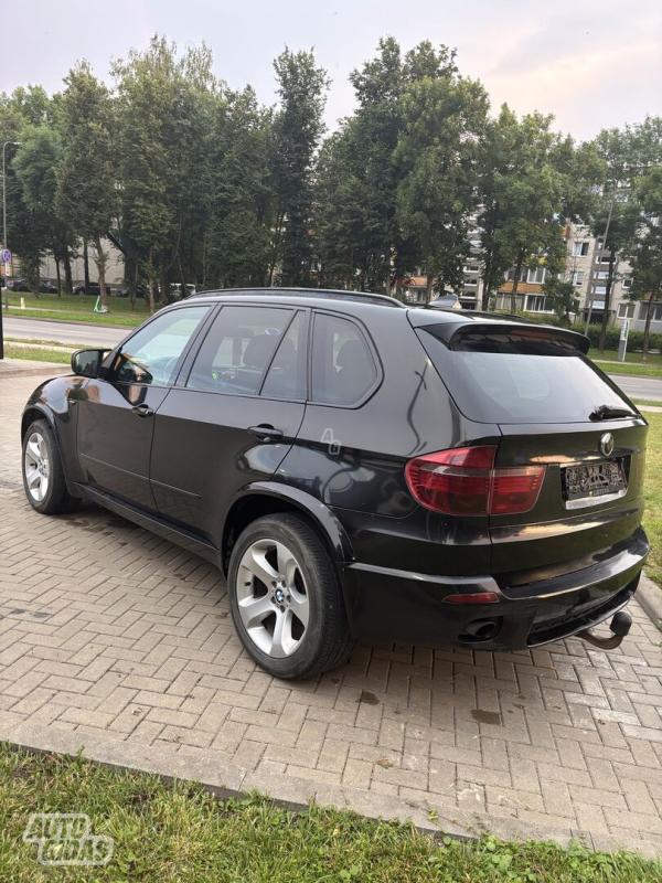 Melns BMW X5 2009 Kauņa, ar dzinēja tilpumu 3.00 L un nobraukumu 354 tūkst. km par 7500 €, foto 6 vietnē AUTOMOTO.COM.LV