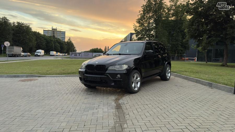 Black BMW X5 2009 in Kaunas, with an engine capacity of 3.00 L and mileage of 354 thousand km for 7500 €, photo 8 on AUTOMOTO.COM.LV