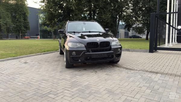 Melns BMW X5 2009 Kauņa, ar dzinēja tilpumu 3.00 L un nobraukumu 354 tūkst. km par 7500 €, foto 8 vietnē AUTOMOTO.COM.LV