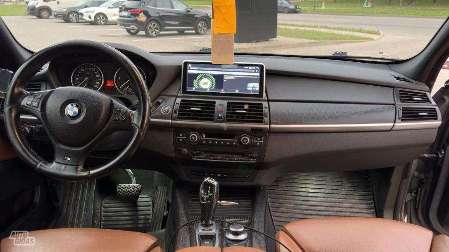 Black BMW X5 2009 in Kaunas, with an engine capacity of 3.00 L and mileage of 354 thousand km for 7500 €, photo 19 on AUTOMOTO.COM.LV