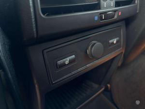 Black BMW X5 2009 in Vilnius, with an engine capacity of 3.00 L and mileage of 285 thousand km for 8300 €, photo 18 on AUTOMOTO.COM.LV