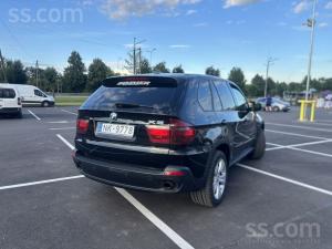 Черный БМВ Х5 2009 в Рига, объемом двигателя 3.50 л и пробегом 350 тыс. км за 8499 €, фото 6 на AUTOMOTO.COM.LV