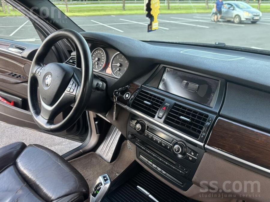 Черный БМВ Х5 2009 в Рига, объемом двигателя 3.50 л и пробегом 350 тыс. км за 8499 €, фото 28 на AUTOMOTO.COM.LV