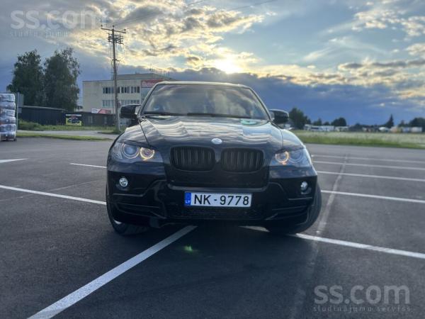 Melns BMW X5 2009 Ogre, ar dzinēja tilpumu 3.00 L un nobraukumu 374 tūkst. km par 8499 €, foto 3 vietnē AUTOMOTO.COM.LV