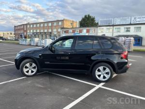 Melns BMW X5 2009 Ogre, ar dzinēja tilpumu 3.00 L un nobraukumu 374 tūkst. km par 8499 €, foto 9 vietnē AUTOMOTO.COM.LV