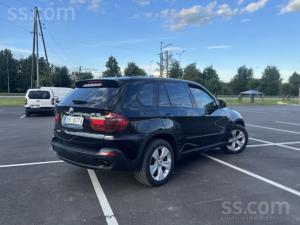 Melns BMW X5 2009 Ogre, ar dzinēja tilpumu 3.00 L un nobraukumu 374 tūkst. km par 8499 €, foto 14 vietnē AUTOMOTO.COM.LV