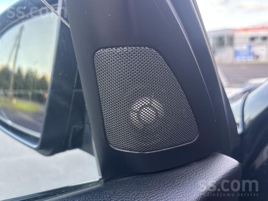Melns BMW X5 2009 Ogre, ar dzinēja tilpumu 3.00 L un nobraukumu 374 tūkst. km par 8499 €, foto 25 vietnē AUTOMOTO.COM.LV