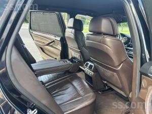 Melns BMW X5 2009 Ogre, ar dzinēja tilpumu 3.00 L un nobraukumu 374 tūkst. km par 8499 €, foto 29 vietnē AUTOMOTO.COM.LV