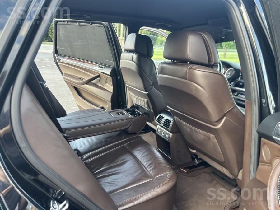 Melns BMW X5 2009 Ogre, ar dzinēja tilpumu 3.00 L un nobraukumu 374 tūkst. km par 8499 €, foto 29 vietnē AUTOMOTO.COM.LV