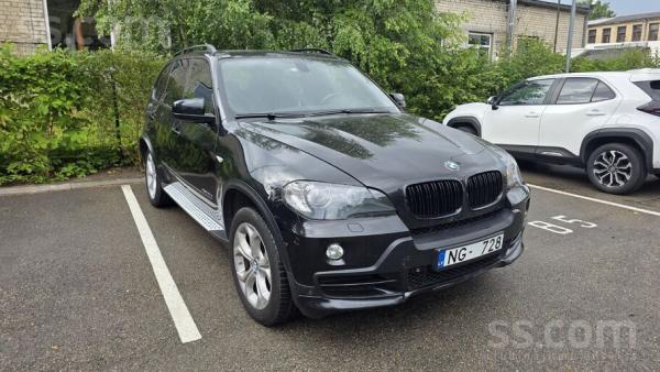 Melns BMW X5 2009 Rīga, ar dzinēja tilpumu 3.00 L un nobraukumu 454 tūkst. km par 10000 €, foto 1 vietnē AUTOMOTO.COM.LV