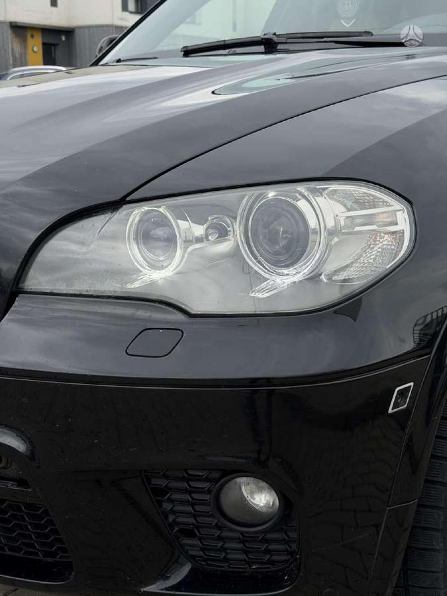 Melns BMW X5 2009 Viļņa, ar dzinēja tilpumu 2.99 L un nobraukumu 460 tūkst. km par 7200 €, foto 26 vietnē AUTOMOTO.COM.LV