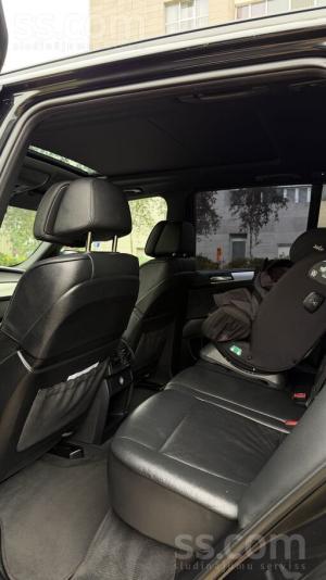 Black BMW X5 2009 in Riga, with an engine capacity of 3.00 L and mileage of 344 thousand km for 9750 €, photo 24 on AUTOMOTO.COM.LV